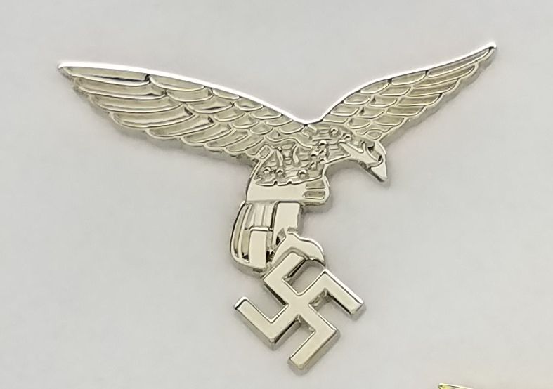 Luftwaffe Eagle Pin German WW2 Hakenkreuz Reichsadler Insignia Badge ...