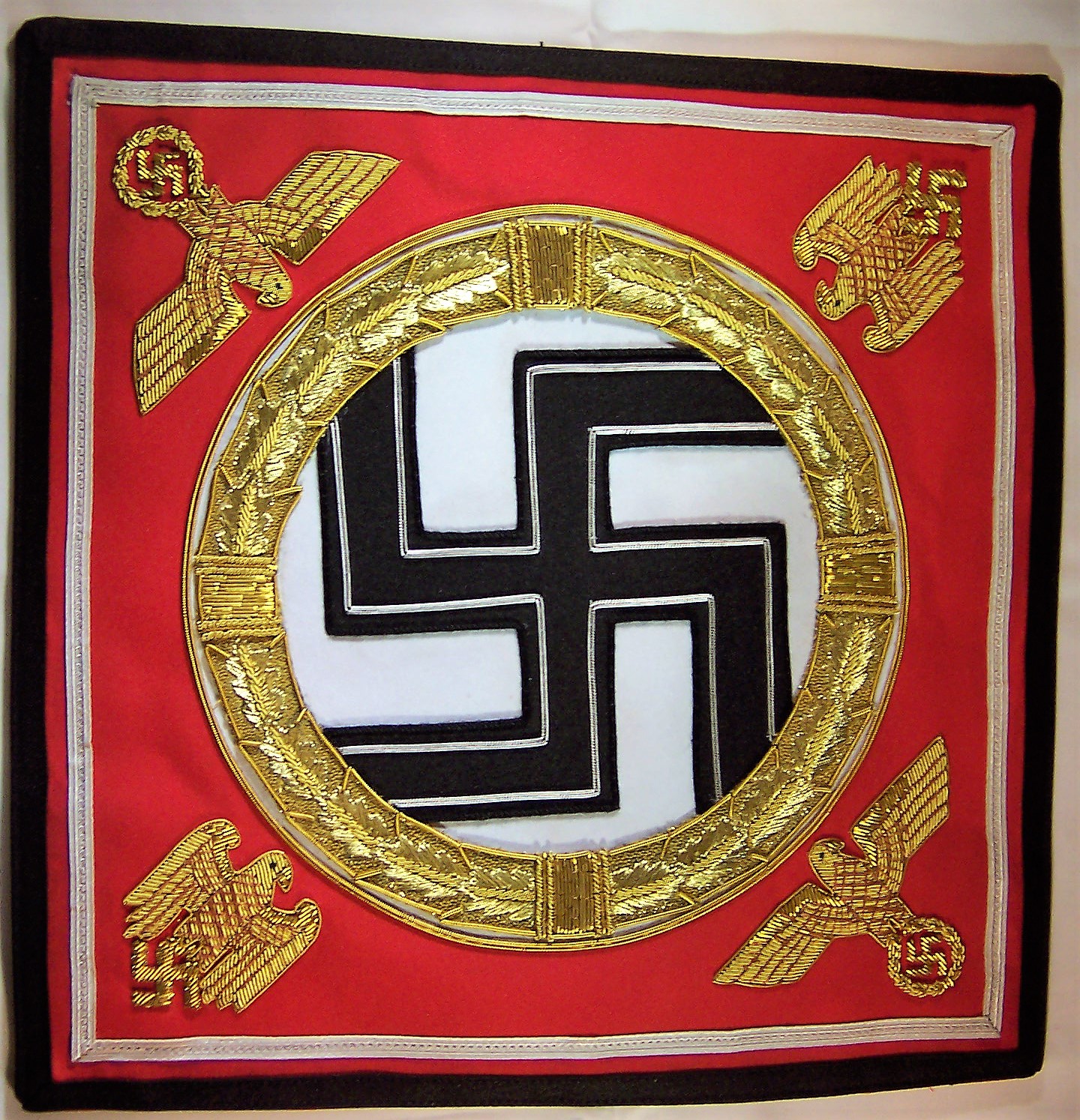 Adolf Hitler Fuhrer Standard 1×1 Foot (31cm) Standarte WW2 German Flag ...